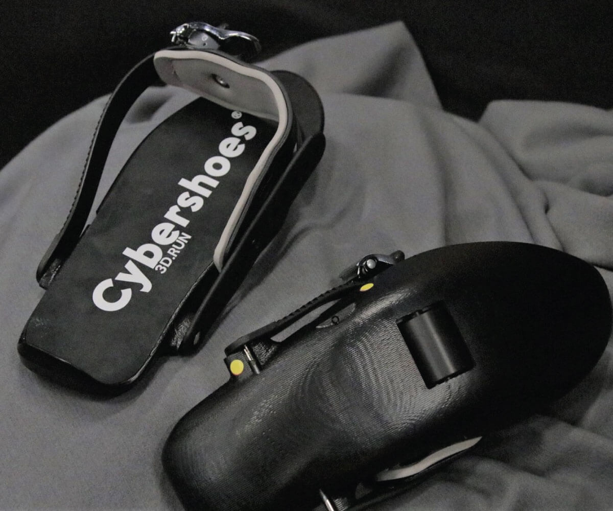 Cybershoes – Walking feels in Virtual reality – Big Immersive Blog