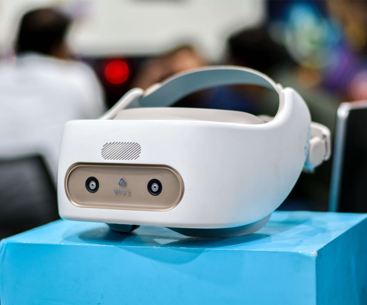 HTC Vive Focus Plus: Stepping in Right Direction – Big Immersive Blog